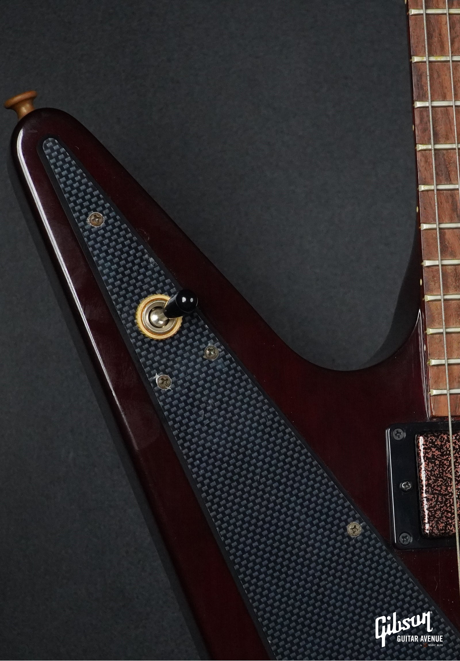 GIBSON REVERSE EXPLORER LIMITED RARE GUITAR OF THE MONTH 2008 ANTIQUE